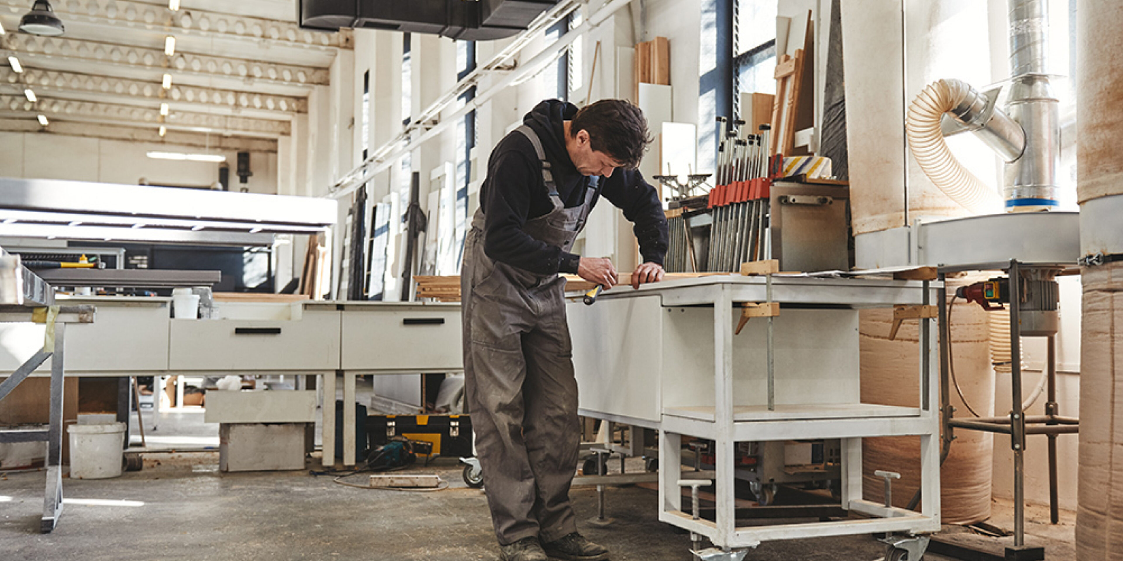 Turn Your Garage into a Maker Space with Mobile Workstations | Caster ...