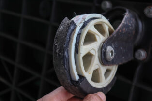 Why Do Casters Wobble? Understanding the Causes and Solutions | Caster ...